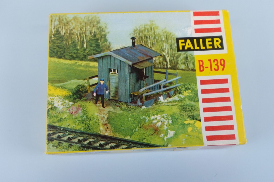 HO Scale Vintage Faller Kits (2) B-136 (1) B-139 Shanties | eBay