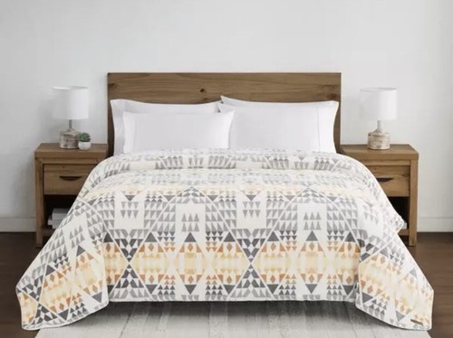 NWT Pendleton Plush Blanket Pinto Arrow Point Twin White Yellow | eBay