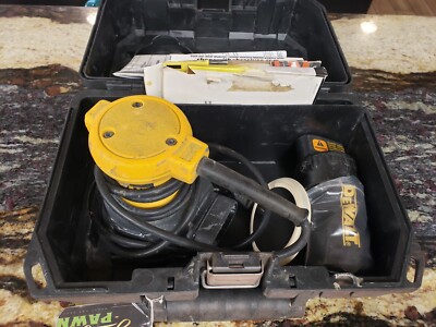 DEWALT DW421 CORDED RANDOM ORBIT PALM SANDER, W/ CASE & ACCESSORIES | eBay
