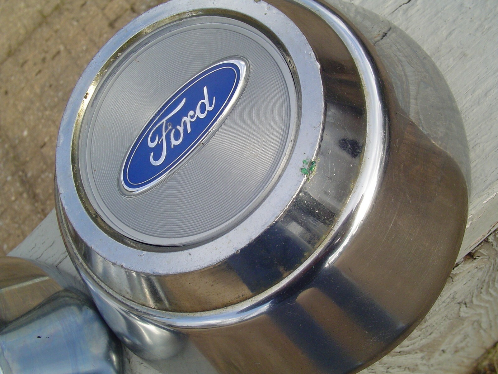 TWO VINTAGE FORD CROWN VICTORIA POLICE HUBCAPS WHEEL COVERS CENTER CAPS ...