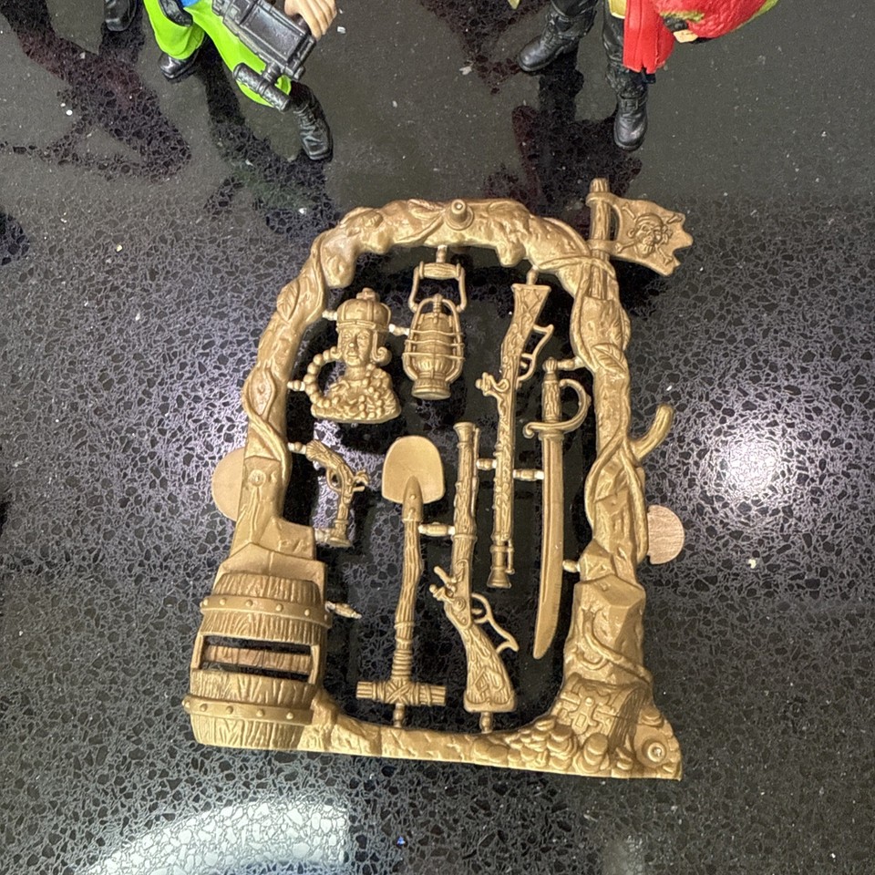 Chap Mei Pirate Figures & Pirate Ship Cannon sea monsters & Accessory ...