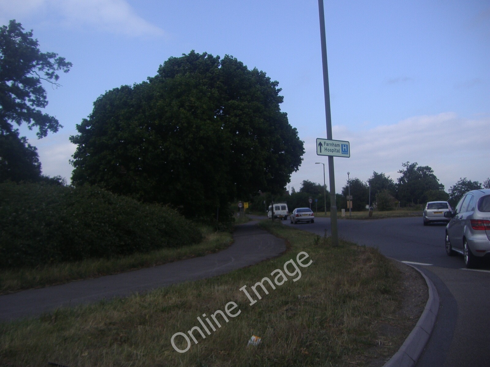 Photo 6x4 Coxbridge roundabout, Wrecclesham Farnham/SU8446 c2011 | eBay UK