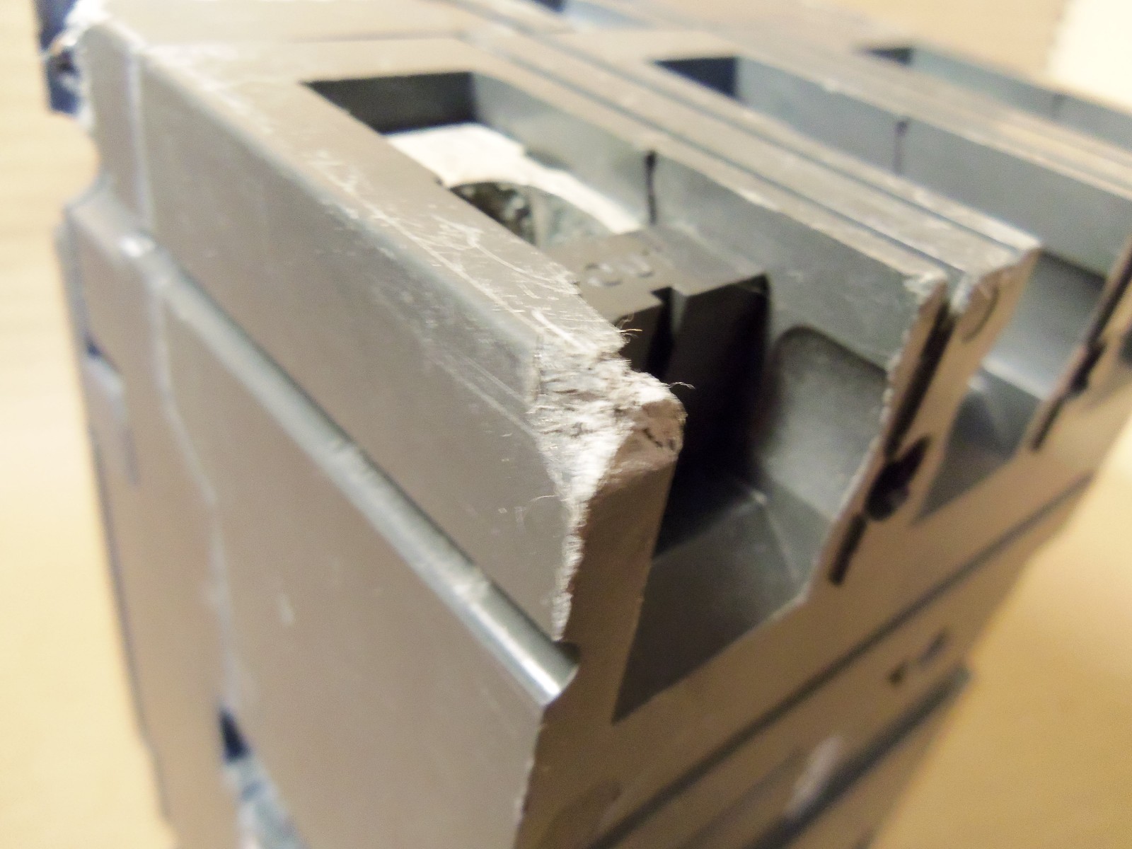 GE SEDA SEDA24AT0150 2 pole 150 amp frame 480v Spectra RMS Circuit ...