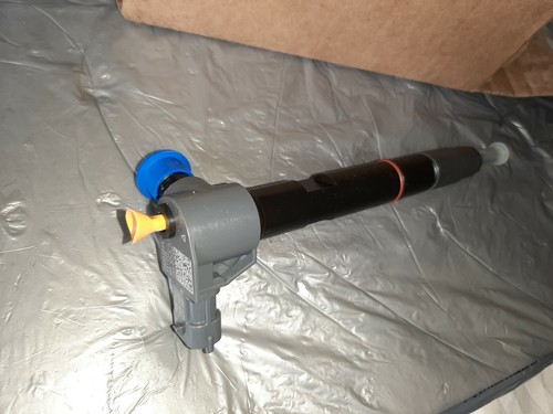 Genuine GM Injector 12698552 | eBay