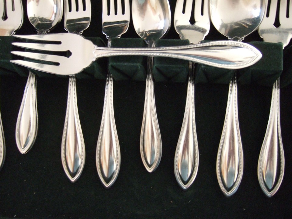 24 Pc ONEIDA USA ARBOR - AMERICAN HARMONY 18/8 STAINLESS FLATWARE SET ...