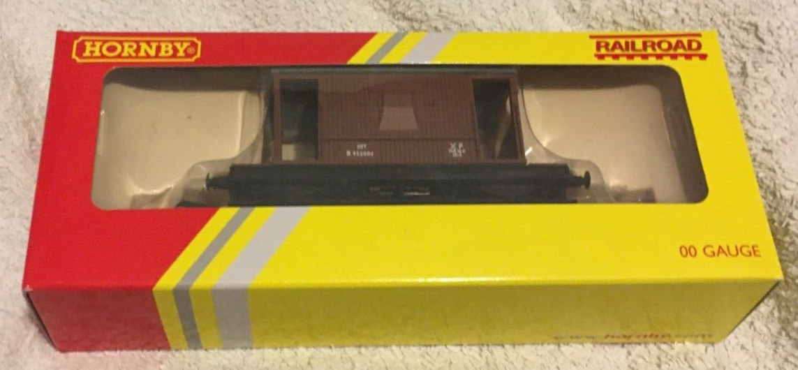 Hornby Railroad R6368 RailRoad BR, 20T Brake Van - Era 4/5 :: Railway ...