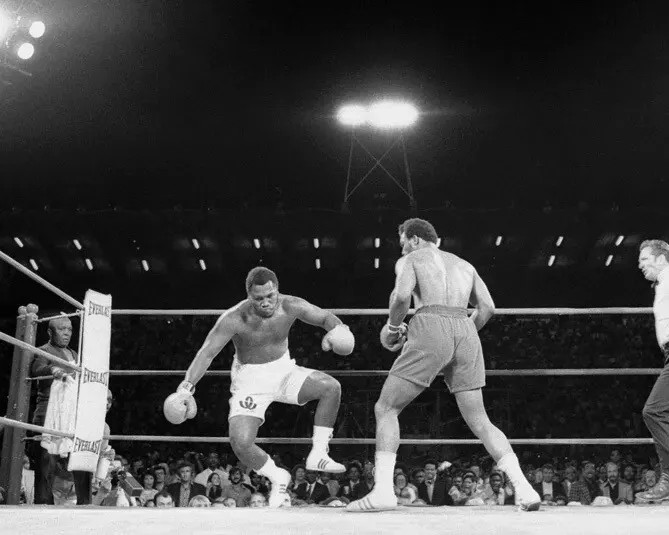1973 Boxing Joe Frazier Vs George Foreman Heavyweight Title 8x10 PHOTO ...