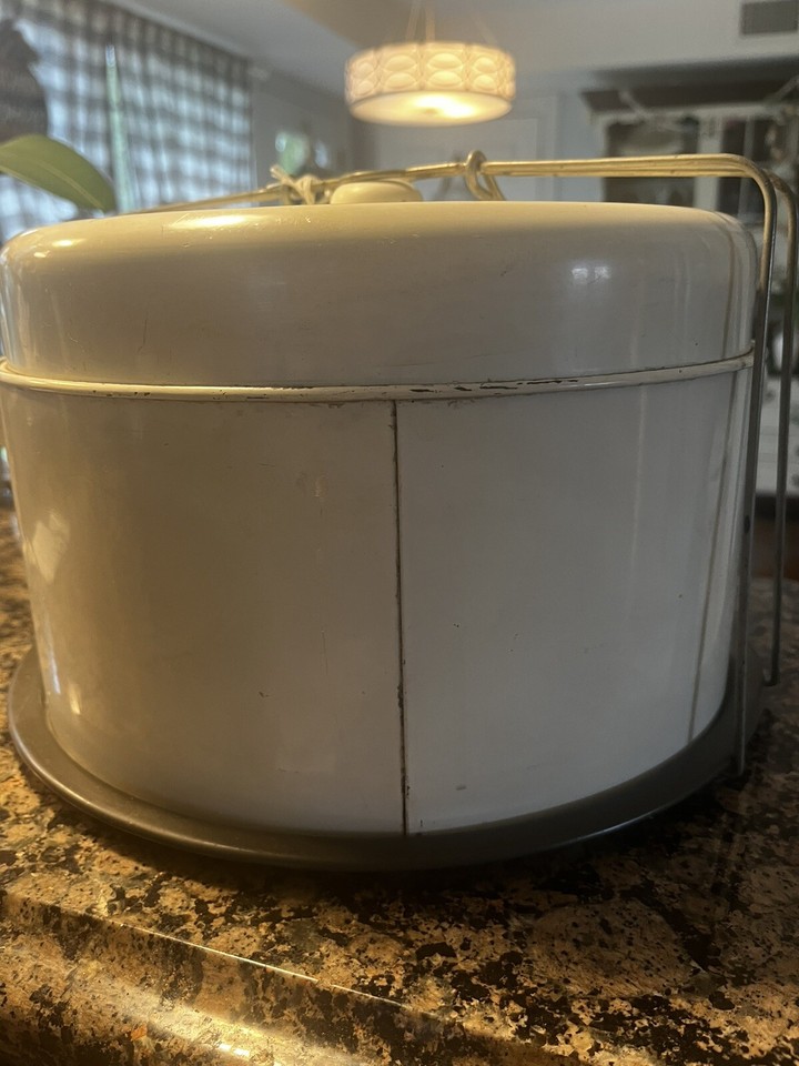 VTG 4-Piece Metal Cake Cupcake Pie Carrier Keeper - Chef Design. Ivory ...