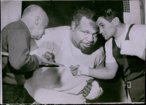 LG810 1961 Wire Photo ARCHIE MOORE WHITEY BIMSTEIN BOB CLEROUX Boxing ...