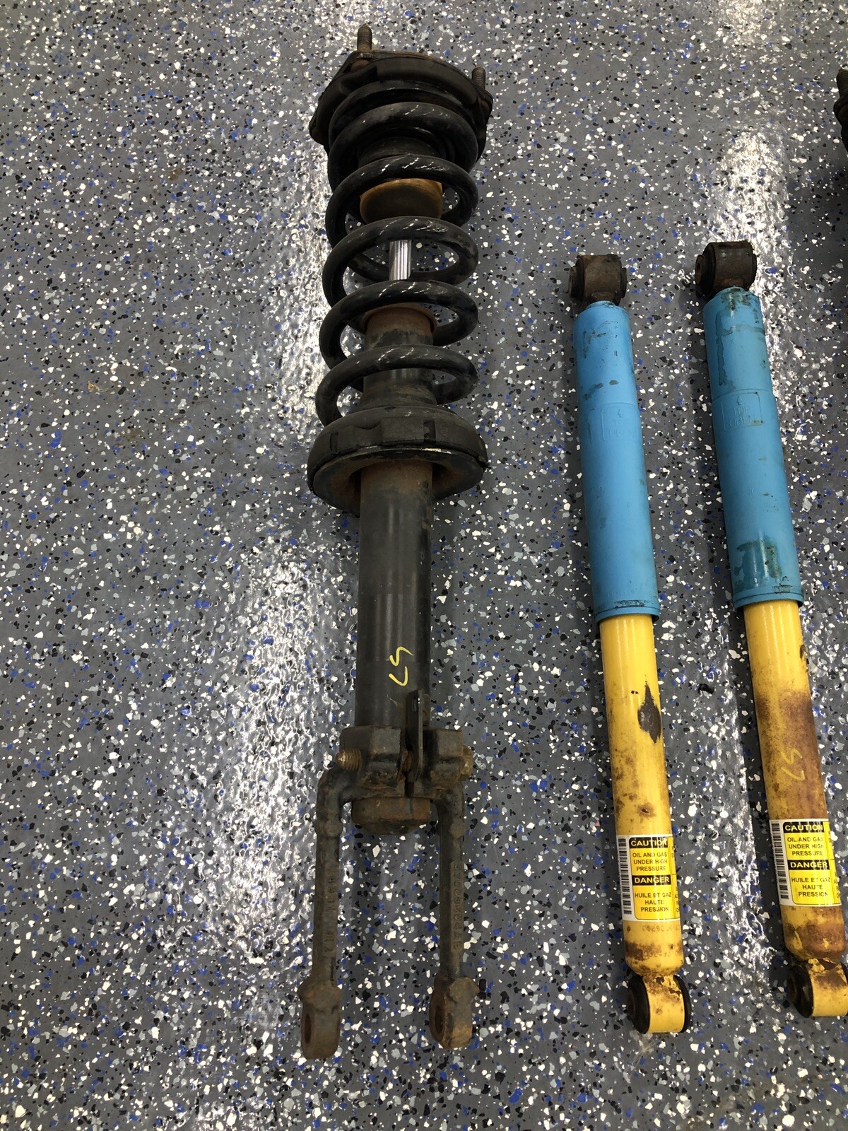 05-10 Jeep Grand Cherokee SRT 8 OEM Front Rear Struts Coilovers Shocks ...