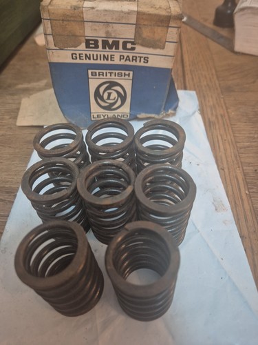 GENUINE BMC PART , VALVE SPRING SET ....AUSTIN A55 , A60 , WOLSELEY ...