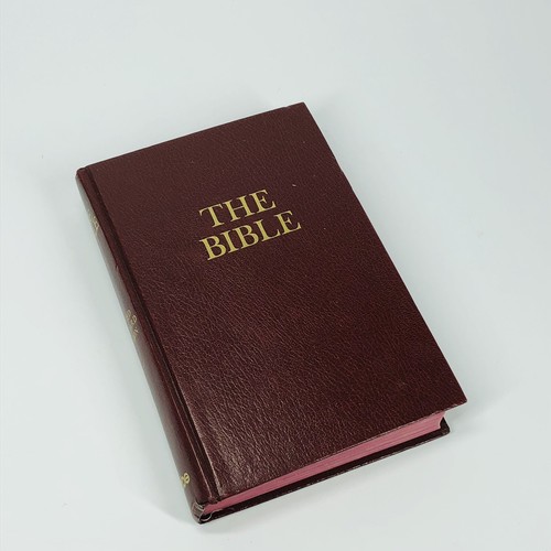 Holy Bible Revised Standard Version - New & Old Testaments - red 1980 ...