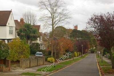 Photo 6x4 Oatfield Road Orpington This cul-de-sac was built in around ...