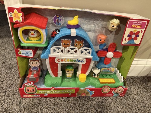 CoComelon Petting Farm Playset - Features a Farmer Figure JJ, Feature ...