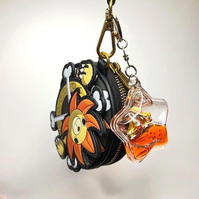 TSUNAMEEZ ONE PIECE LIQUID KEYCHAIN- Luffy | eBay