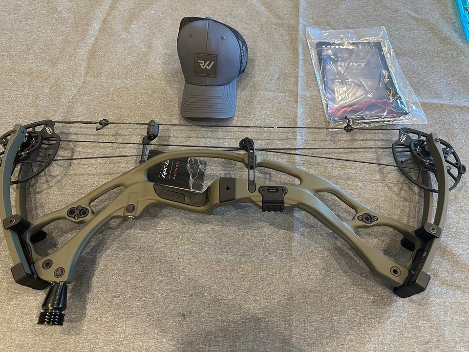 Hoyt RX-8 60/70lbs/28.5" - 30"/ Wilderness finish | eBay