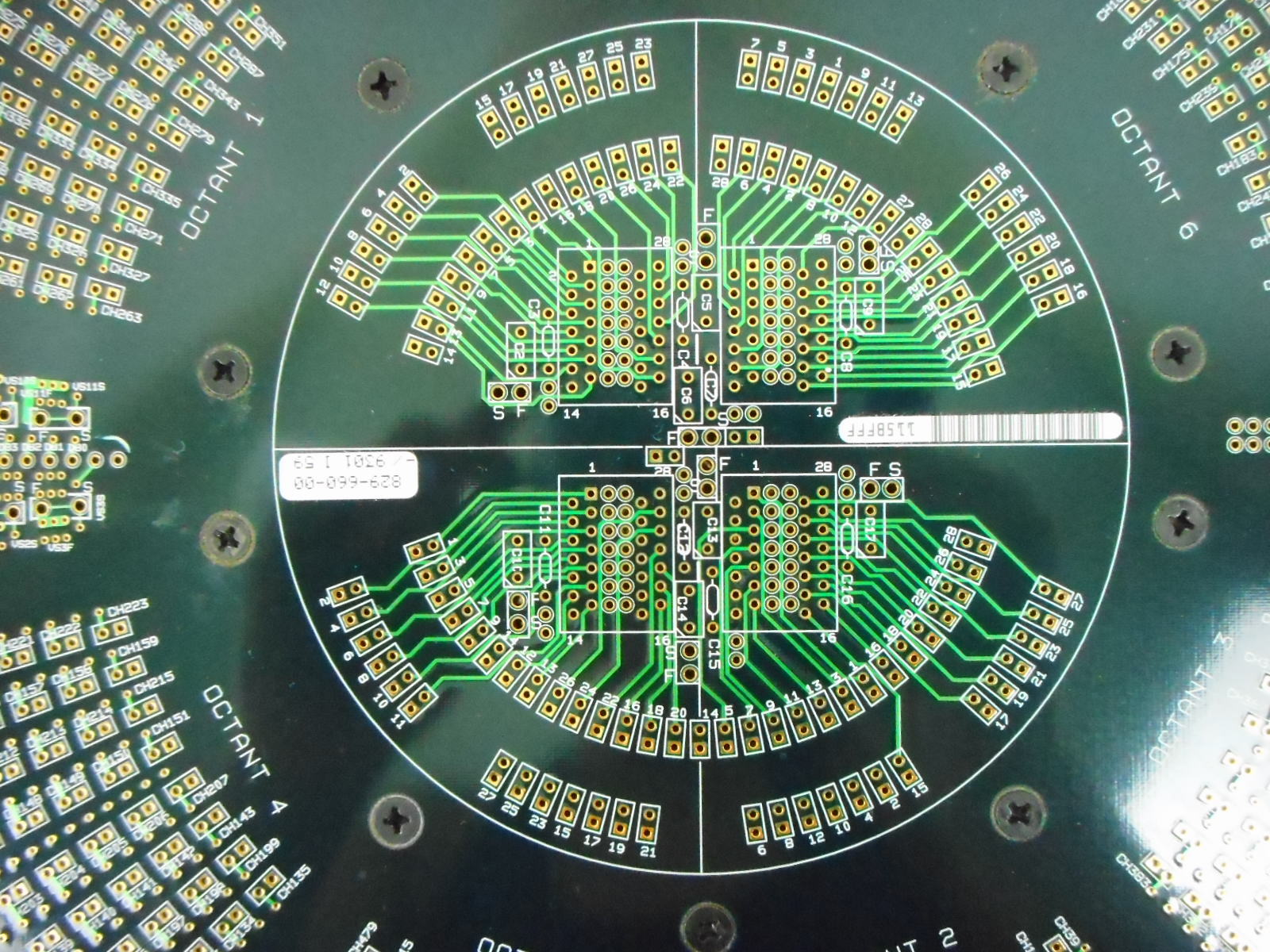 Teradyne 829-660-00 Universal 300 MIL SOJ DIB Round PCB Untested AS-IS ...