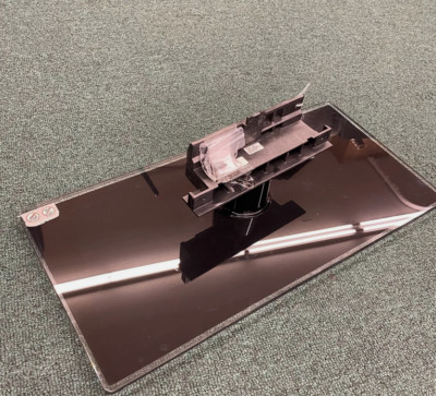 SAMSUNG 40" TV Model: LN40B550K1FUZA Pedestal Stand TV Feet Complete | eBay