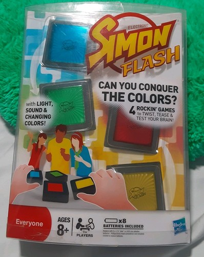 Hasbro Simon Flash Color Changing Electronic Game | eBay