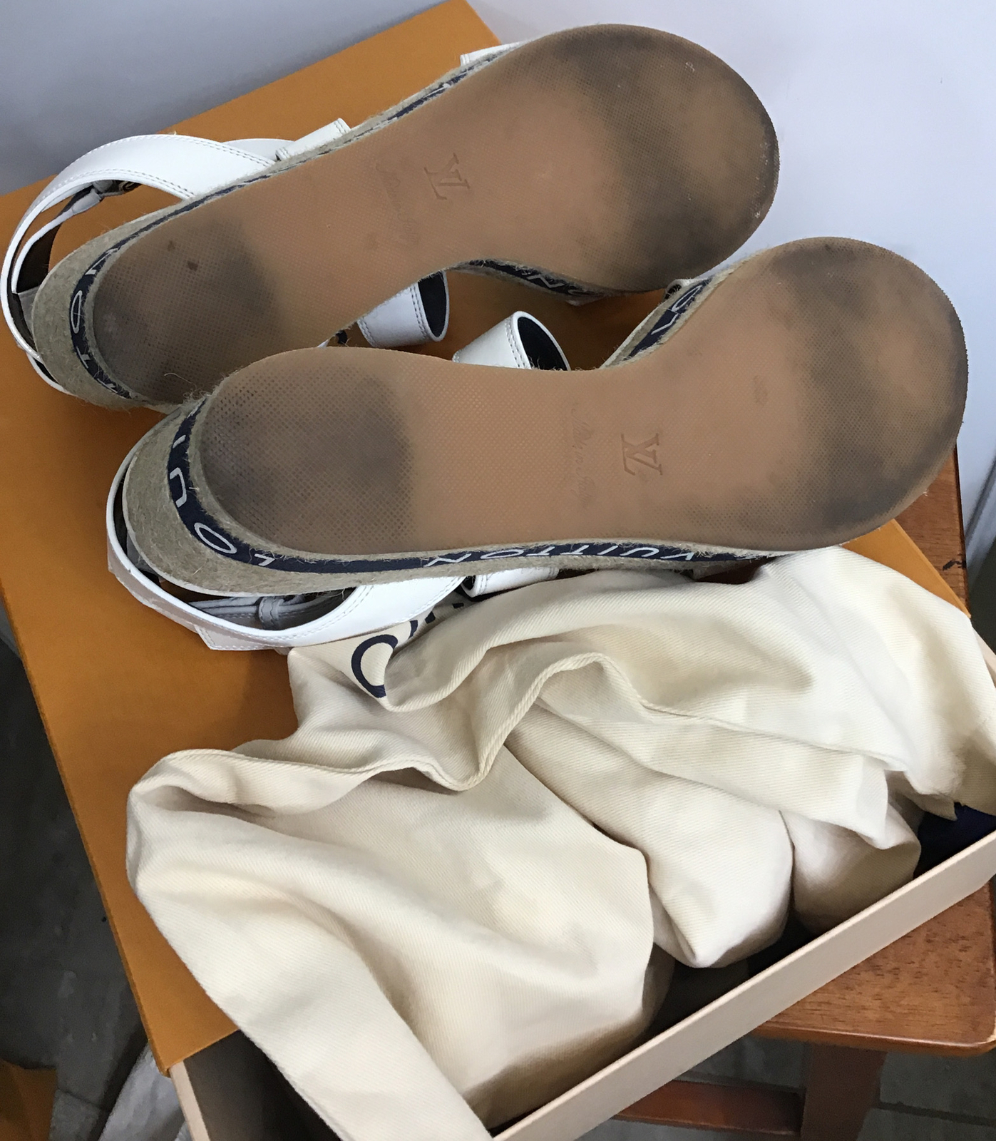 Louis Vuitton Wedge White Leather Stack Rope Louis Vu… - Gem