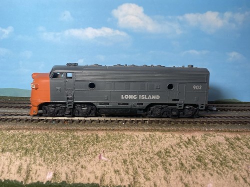 HO Long Island Railroad EMD F7-A Unpowered Dummy w/ Dashing Dan. LIRR ...