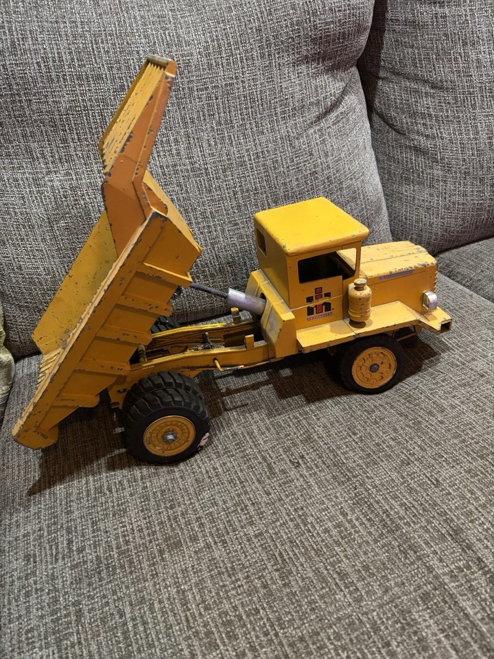 Ertl Eska International IH Payhauler Diecast Quarry Dump Toy Truck Hydraulic | eBay