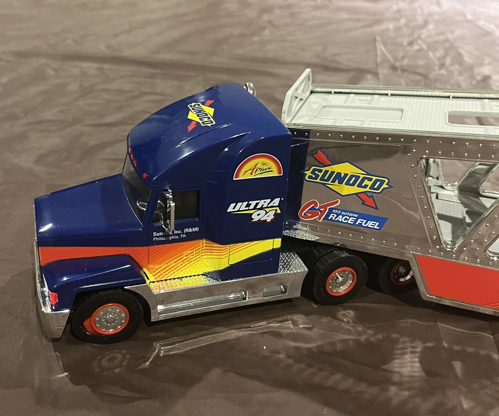 Sunoco Car Carrier, 1999 Collector's Edition, Sixth of a Series, Bonus ...