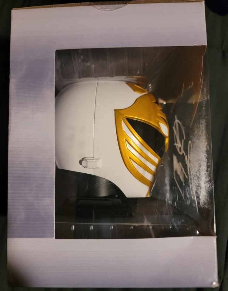 SIGNED JDF Mighty Morphin Power Rangers Legacy Collection White Ranger ...