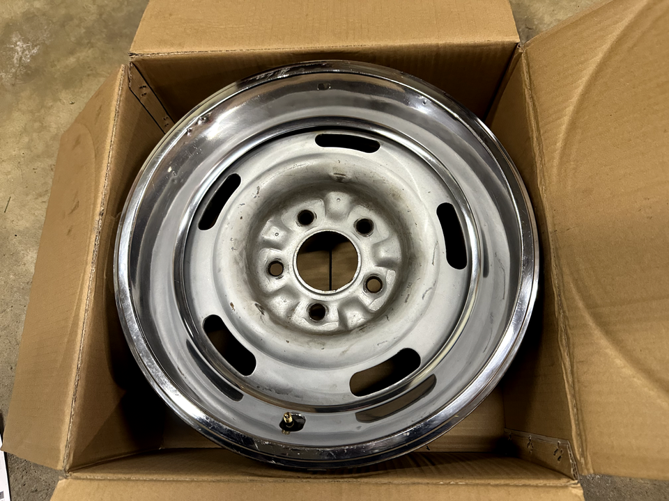 1967 Chevrolet Corvette Rally Wheels 15x6 15x7 K1 Kelsey-Hayes ...