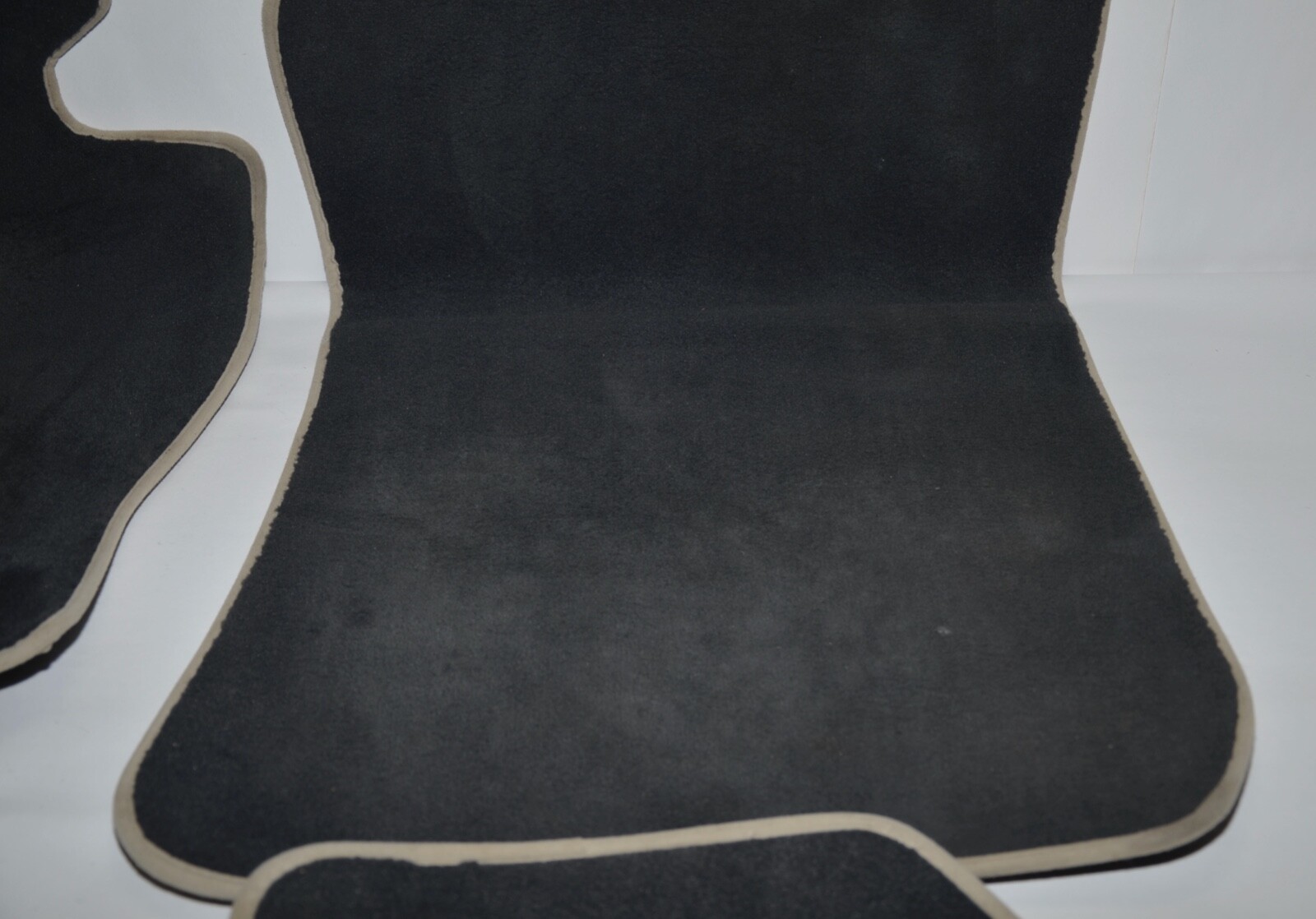 BMW X1 E84 Floor Mats Set Carpet Mats Velour 106480 | eBay