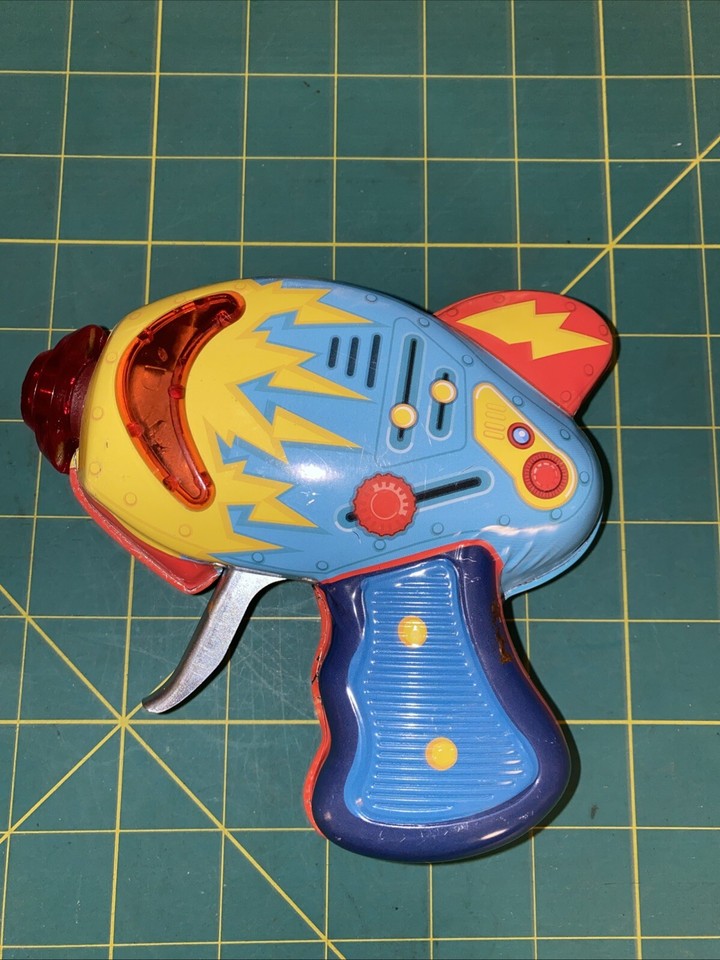 Vintage Tin Toy Ray Gun | eBay