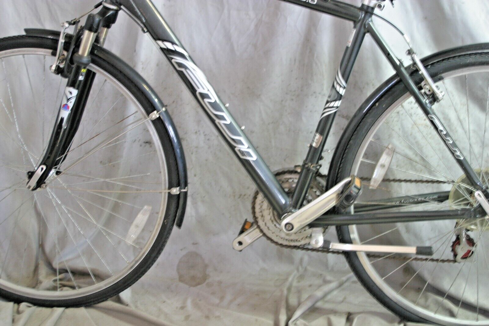 2006 Fuji Crosstown 3.0 Comfort Hybrid Bike 20.5" Large Step-Thru Fast ...