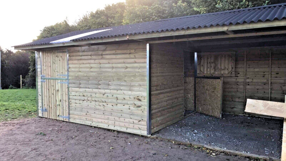 12ft x 36ft Horse Wooden Stable & Shelter Block Animal Stable 25mm T&G ...