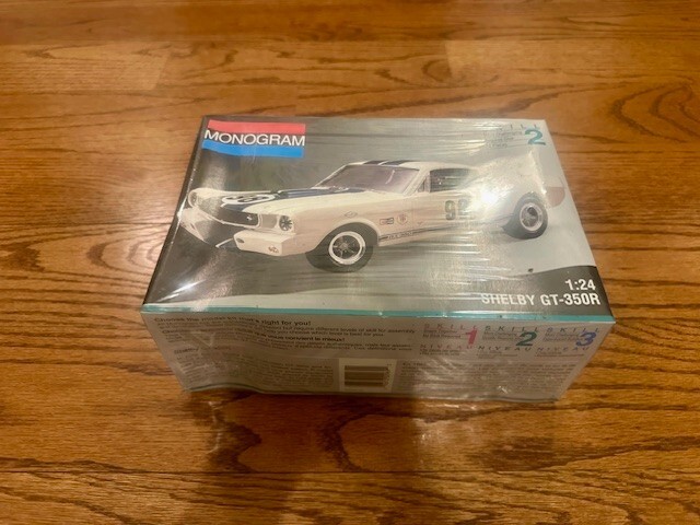 1:24 Monogram Shelby GT-350R Model Kit 2969 - New/Sealed | eBay