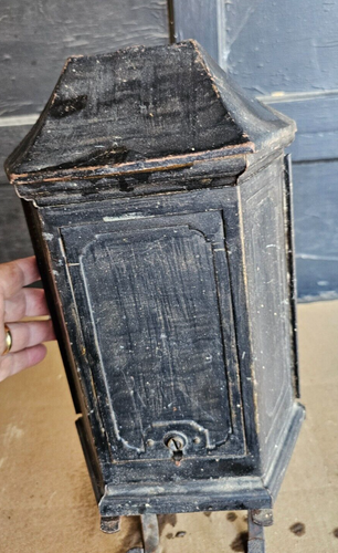 Vintage Tudor Mailtainer Mailbox by P. N. Co., Fulton, Illinois ...