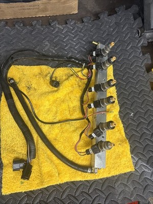 Yamaha V6 2 Stroke 150-175-200-225-250 Fuel Injector Rail With Wiring ...