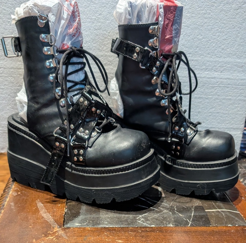 DEMONIA SHAKER-58 Women's Black Wedge Platform Buckles Boot Goth punk ...
