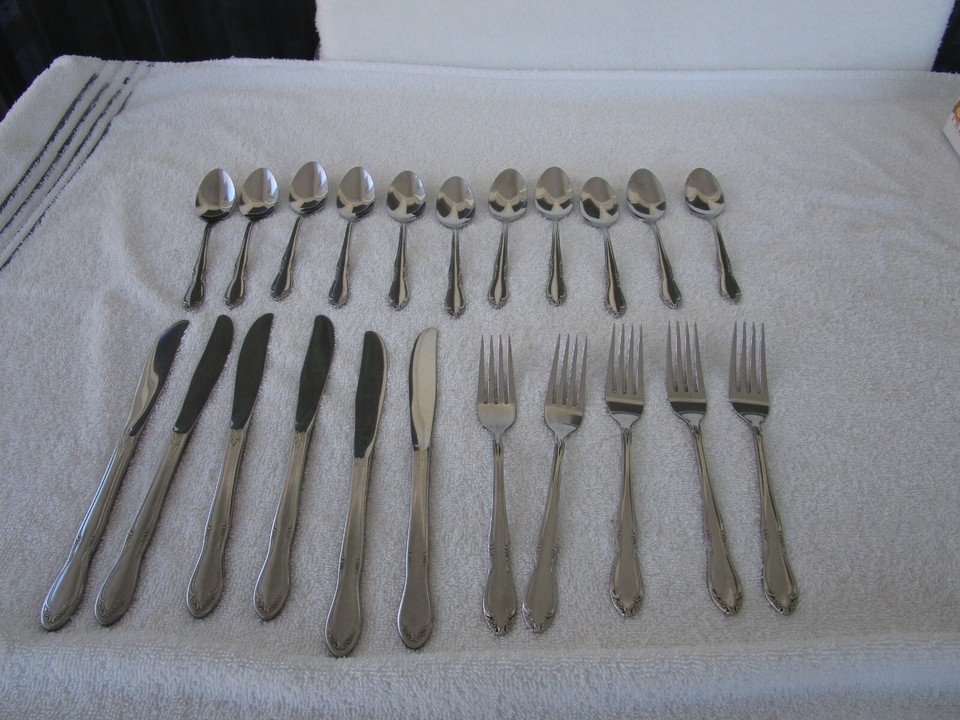 22 PIECE ONEIDA STAINLESS" FLORAL PATTERN FLATWARE SET~~CLEAN!! | eBay