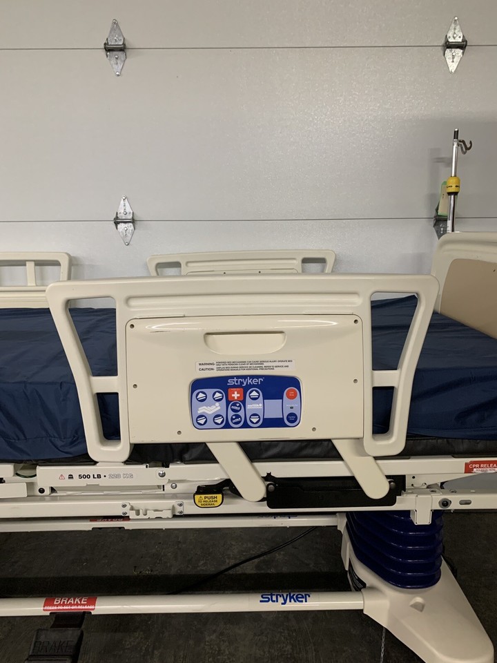 Stryker Epic Bed 2030 Critical Care Hospital Bed Comfort Gel Semi Bad ...