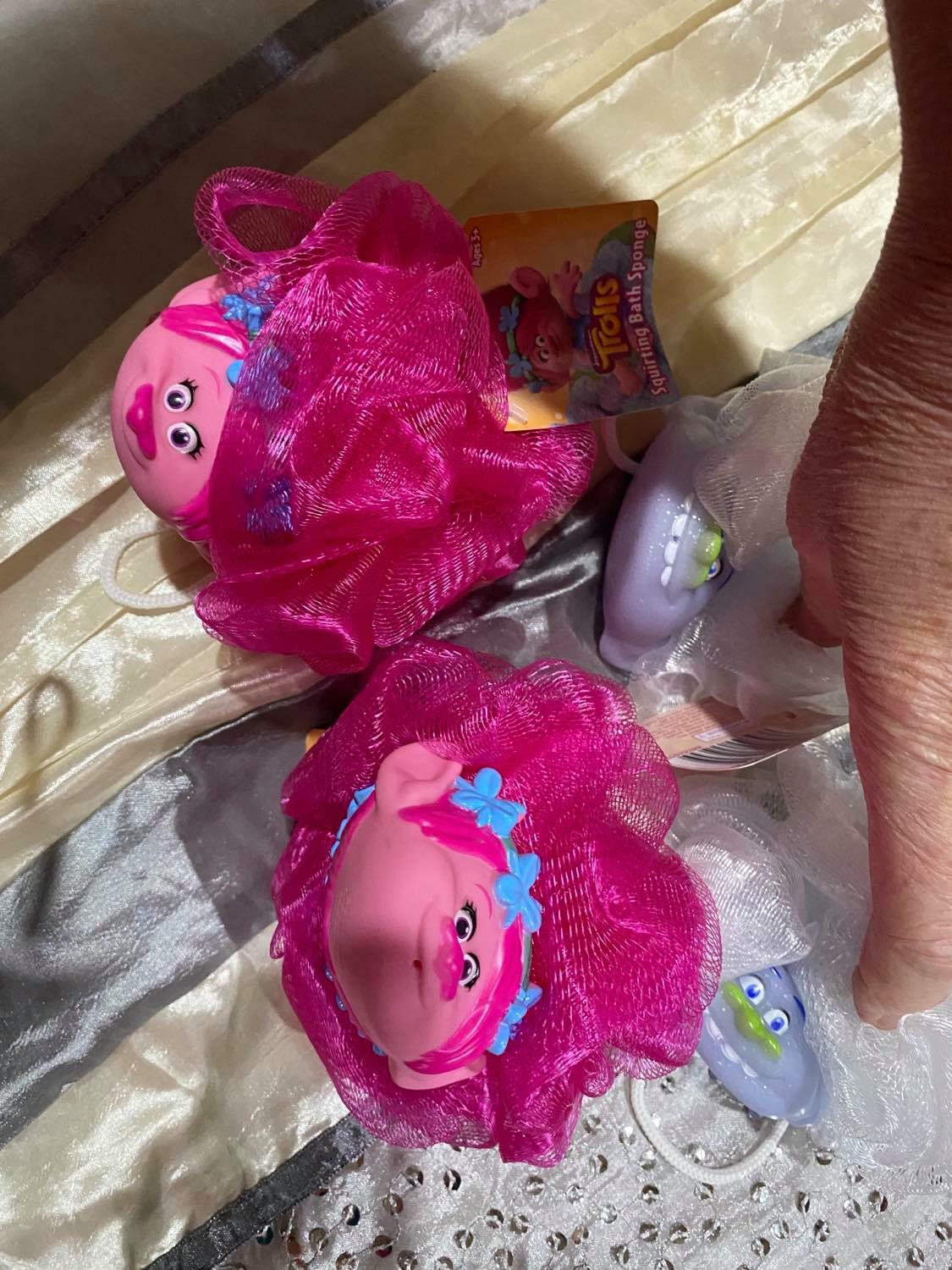 Trolls Poppy and guy Squirting Bath Sponge Trollz NEW WITH TAGS NEVER ...