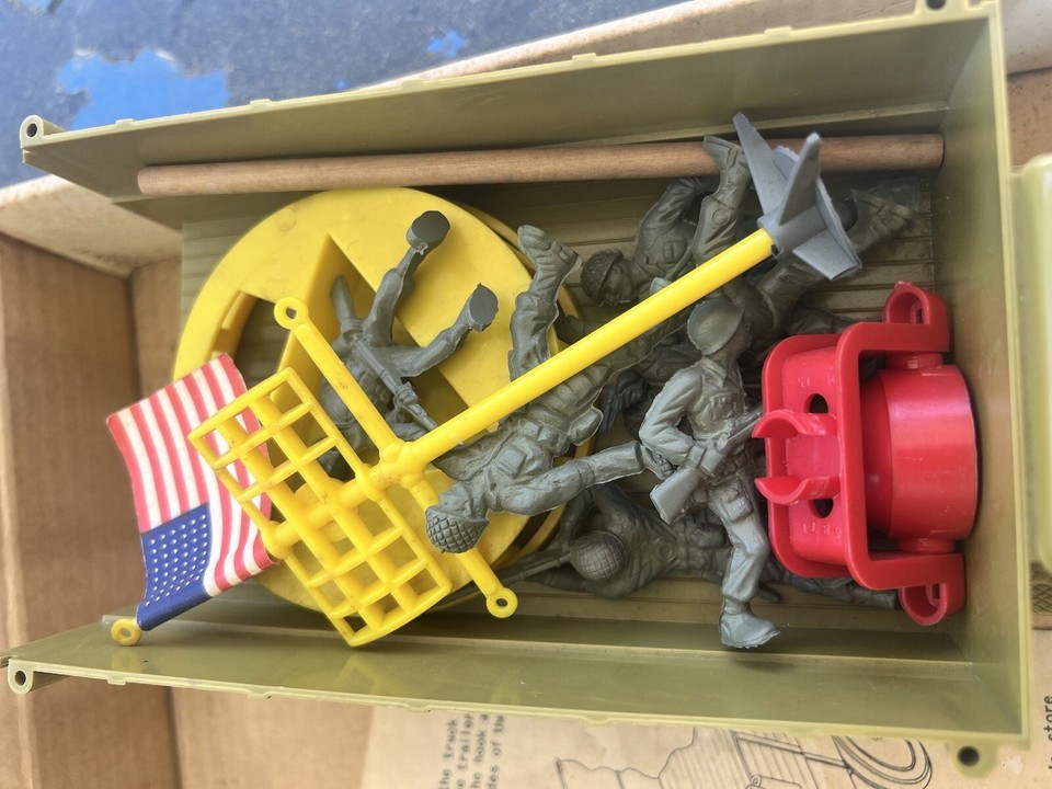 Vintage c1960 Ideal play set Combat Engineer Construction Set partial ...