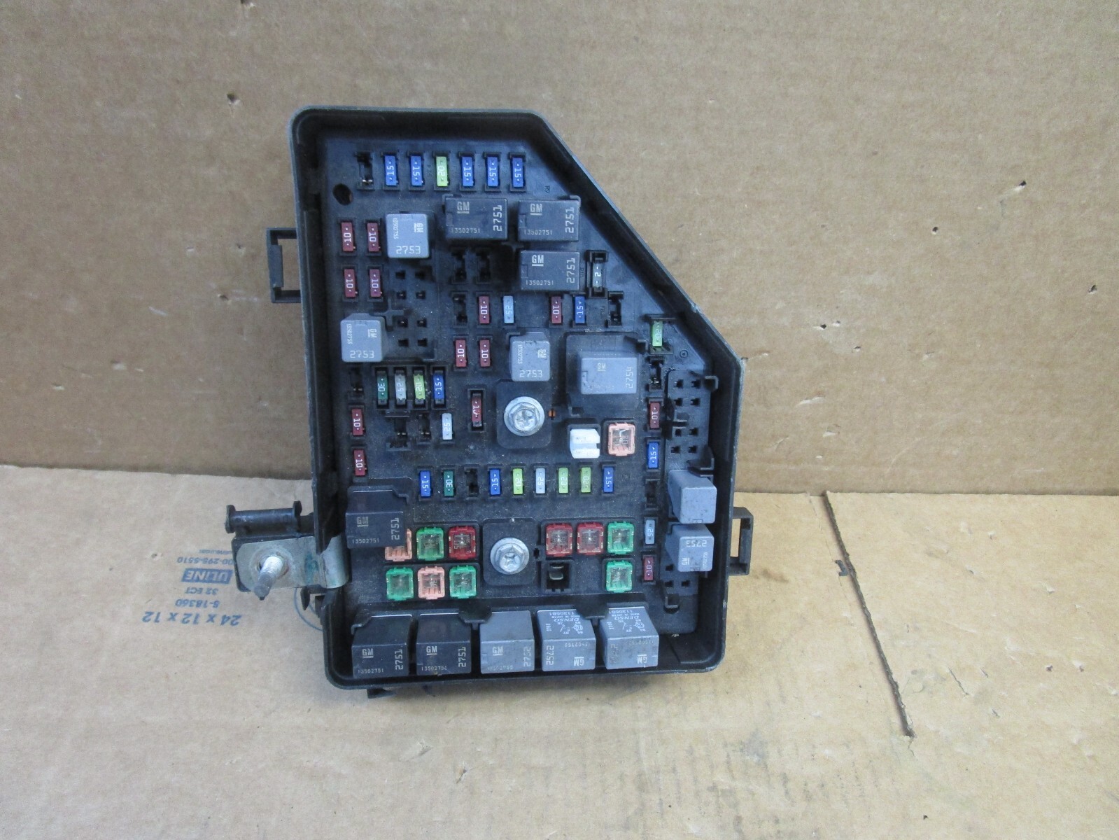 2012 CHEVROLET TRAVERSE TOW PACKAGE FUSE BOX RELAY CONTROL MODULE OEM ...