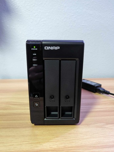 QNAP TR-002 2 Bay USB-C Direct Attached Storage with Hardware RAID ...