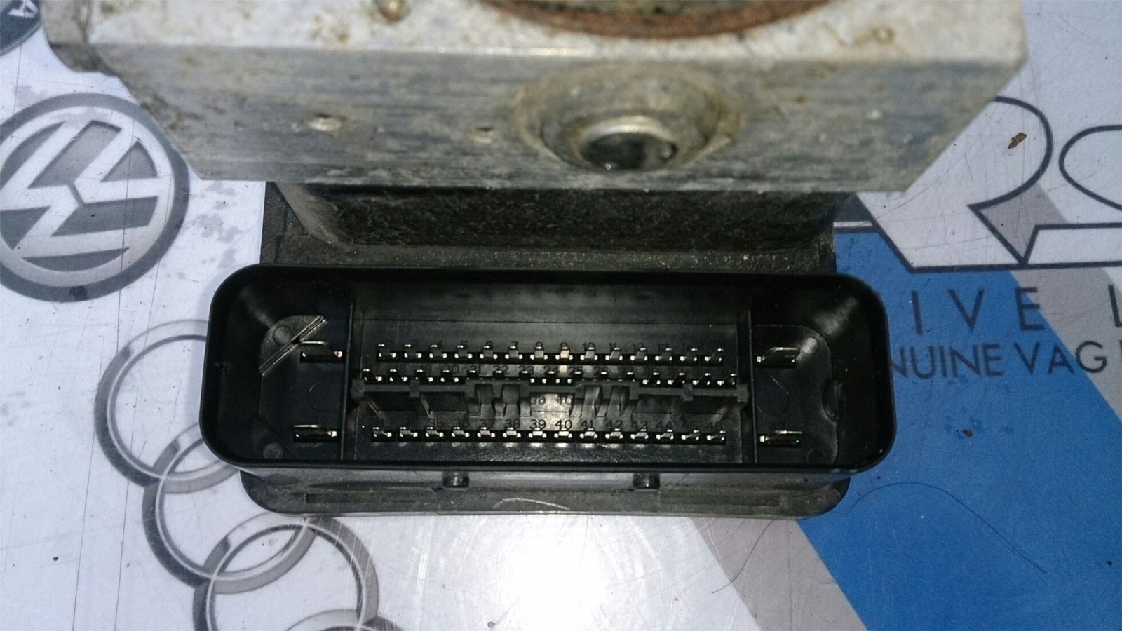 VW Golf MK5 Touran / Audi / SKODA ABS Pump - 1K0 614 517 AE & 1K0 907 ...