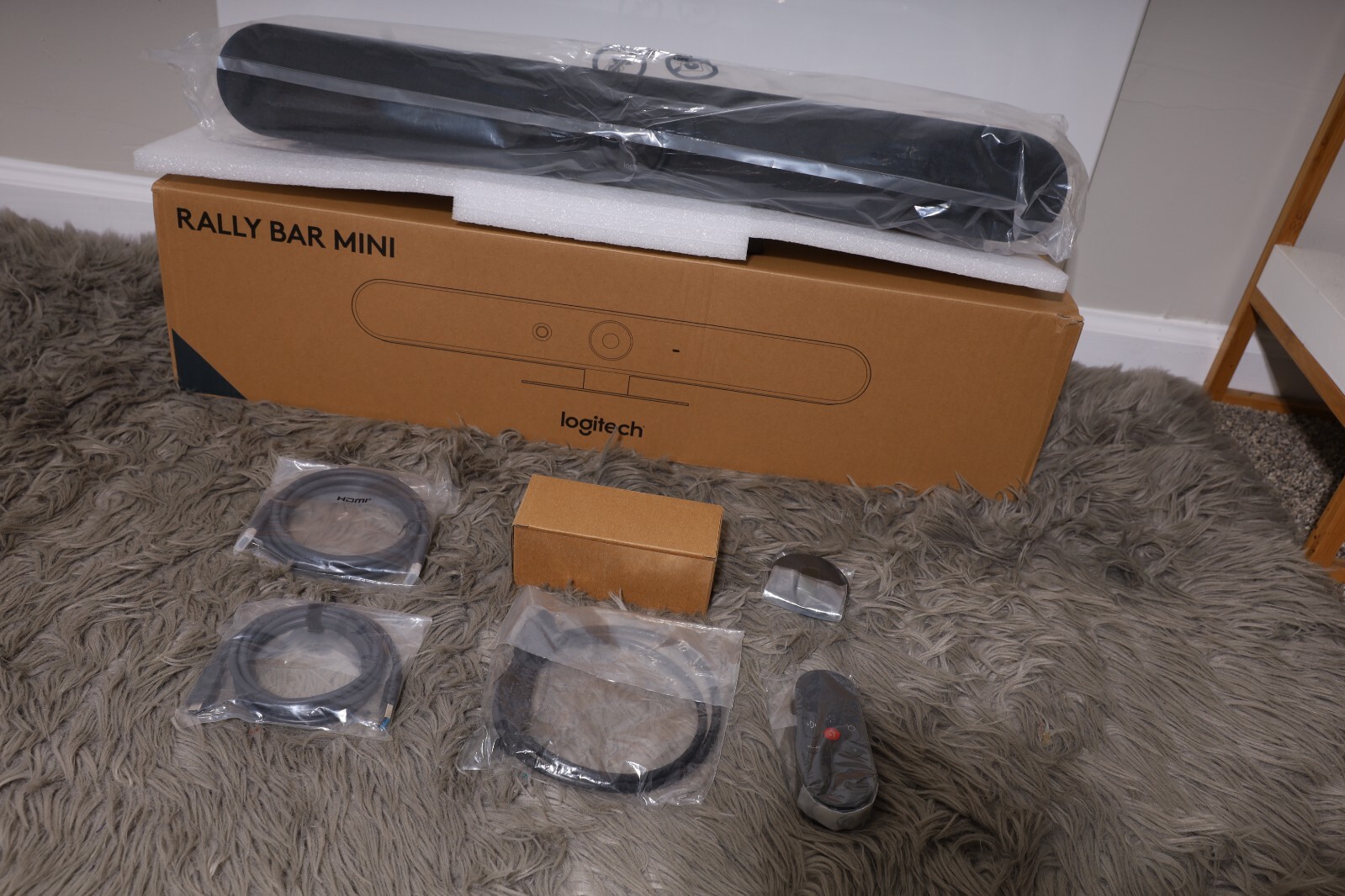 Logitech Rally Bar Mini All-in-One for Video Conferencing - Graphite ...