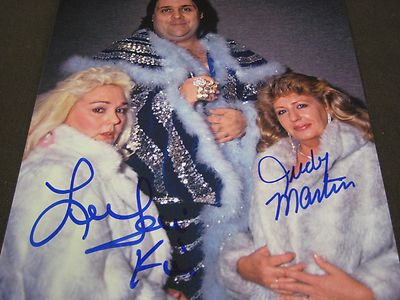 WWF WRESTLING CHAMPS JUDY MARTIN & LIE LANI KAI AUTO SIGNED RARE PHOTO ...
