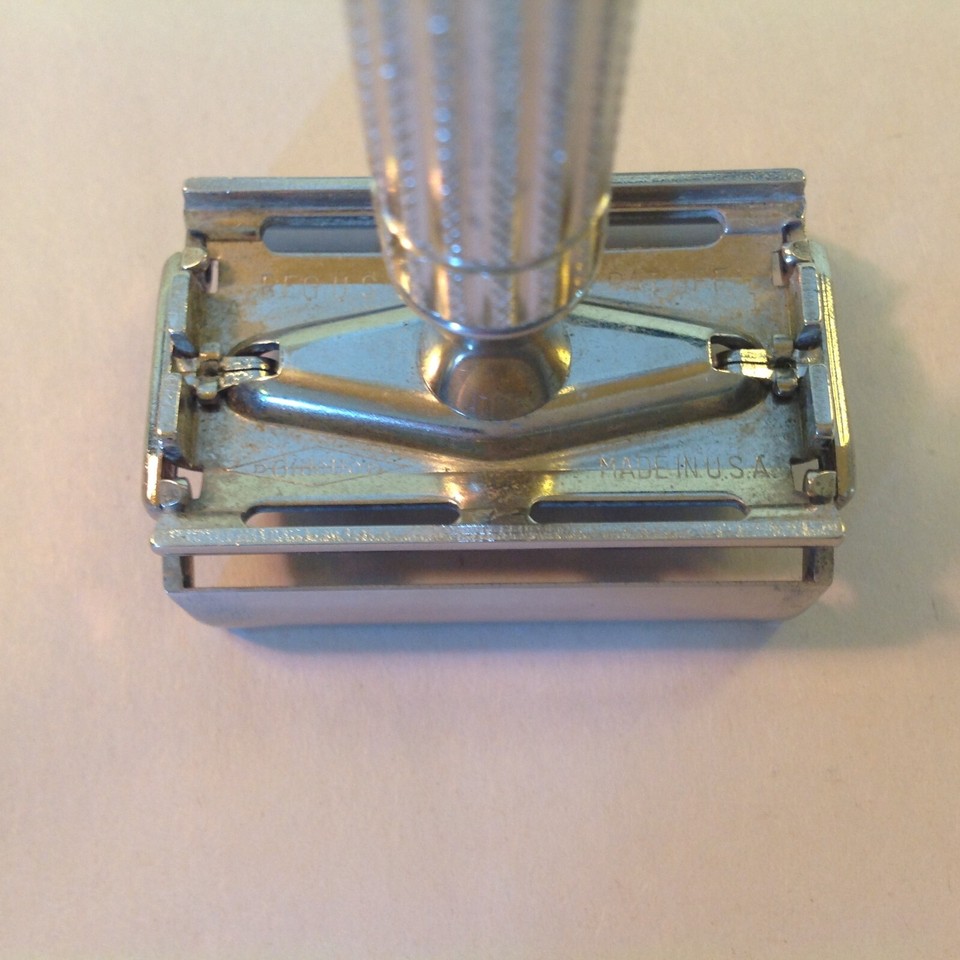 Vtg 1955 Gillette President One Piece Safety Razor A1 w/Case Platinum ...