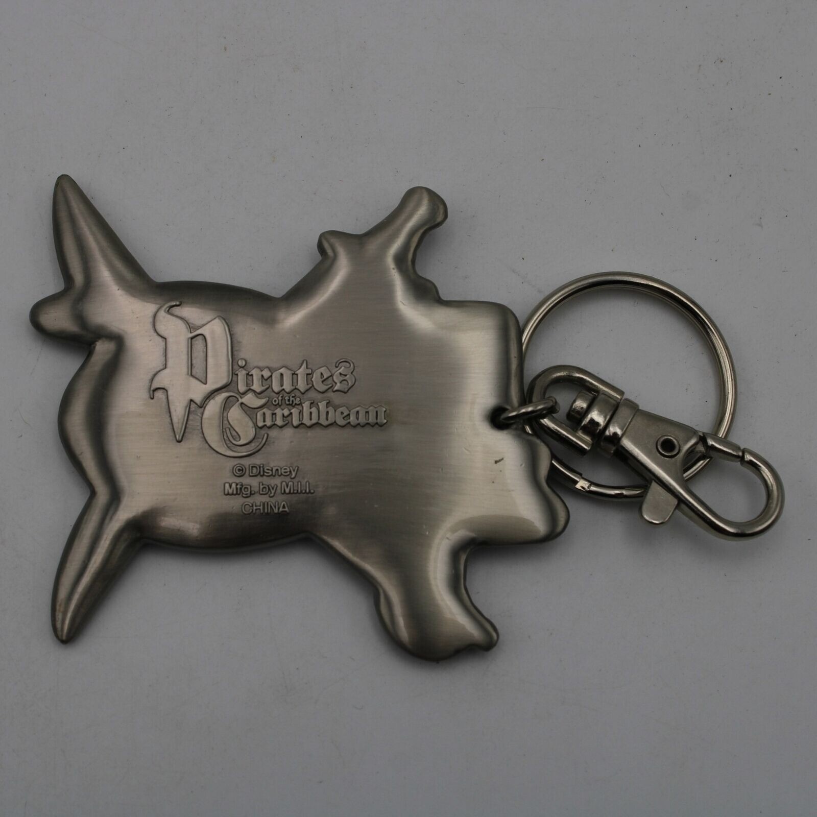 Pirates Of The Caribbean Dead Man's Chest Skull Swords Pewter Keychain ...