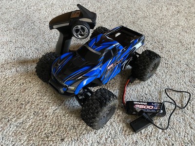 Traxxas Mini Maxx Blue Only 2 Runs On Truck | eBay