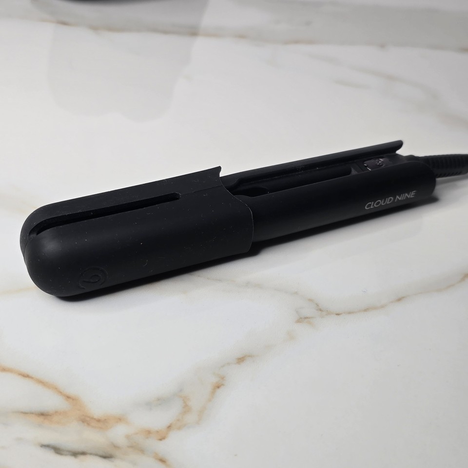 Cloud Nine Mini Hair Straightener with Travel Pouch – Compact Ceramic ...
